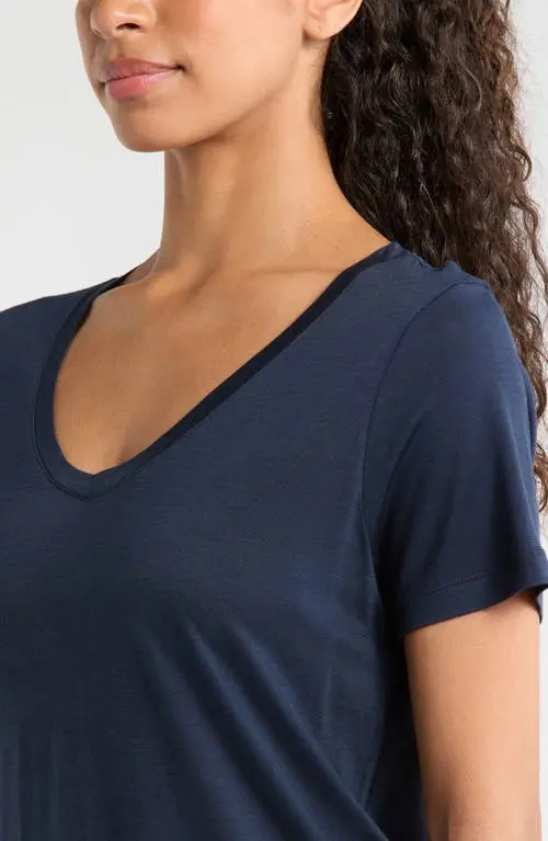 Smartwool Active Ultralite V-neck T-shirt