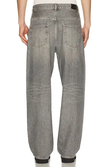 FRAME Baggy Jean
