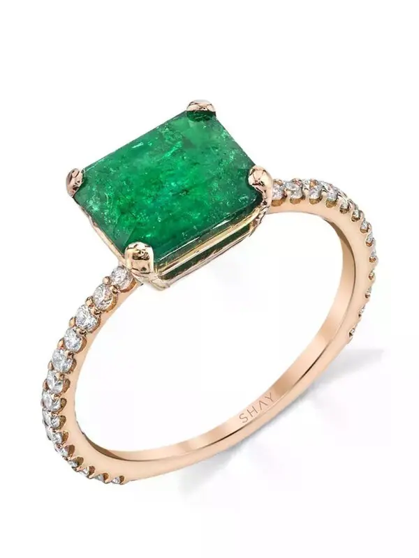 Shay Diamond And Emerald Solitaire Ring - Gold