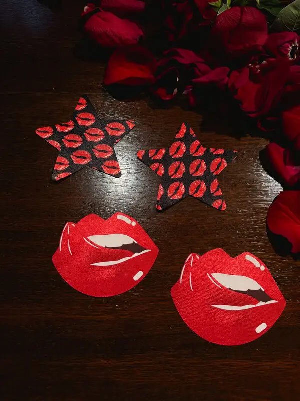 Frederick's Of Hollywood Angelica Star & Lip Pasties 4 Pack - Lips