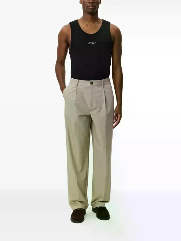 LES DEUX Pleated Trousers