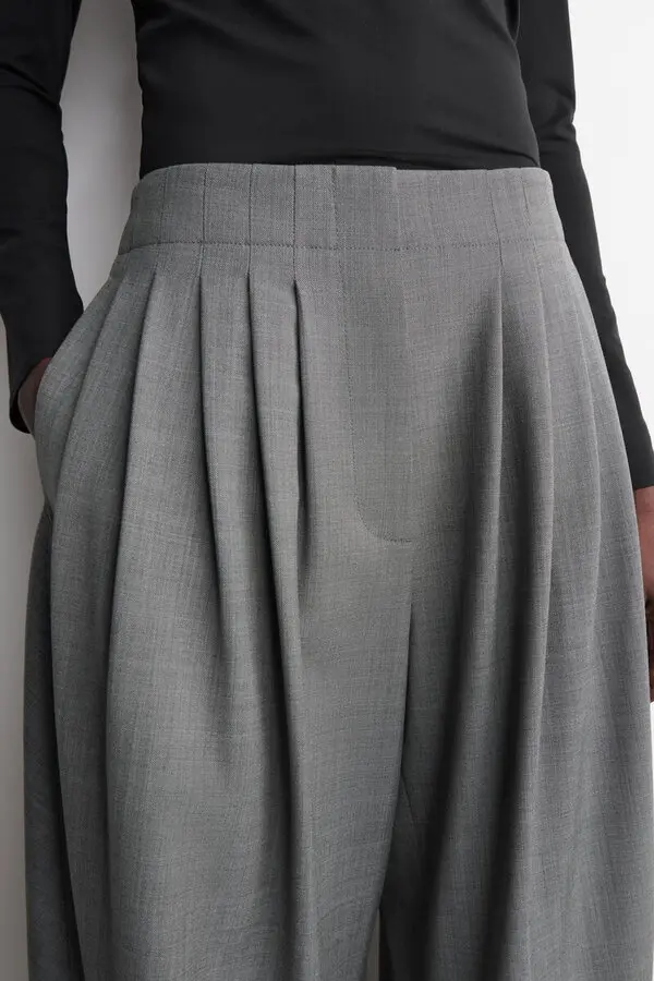 Cos Pleated Wool-blend Balloon-leg Pants