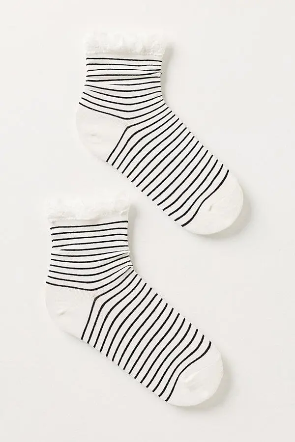 Hansel From Basel Ruffle Striped Ankle Socks - Black & White Stripe