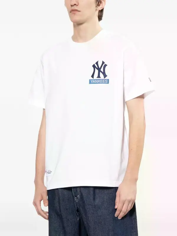 New Era Crew Neck T-shirt