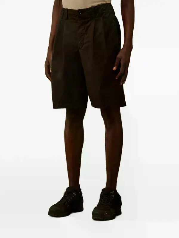 C.P. COMPANY Pleated Shorts - Black