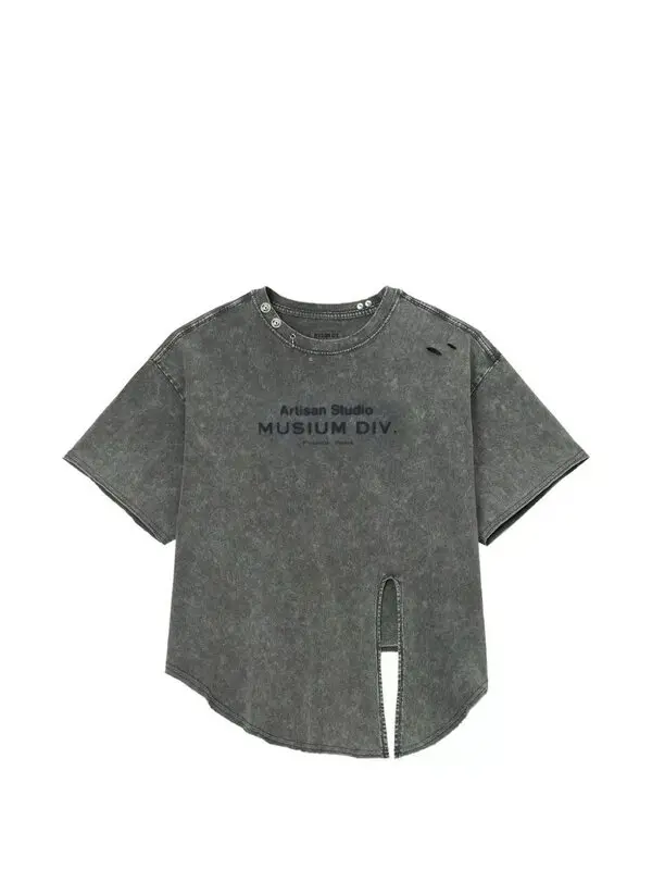 MUSIUM DIV. Distressed T-shirt