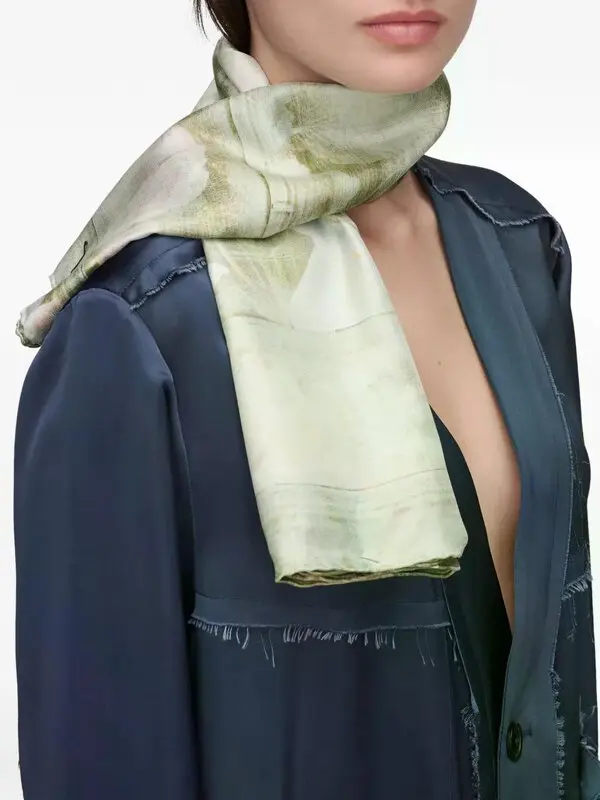 MAISON MARGIELA Floral-print Scarf