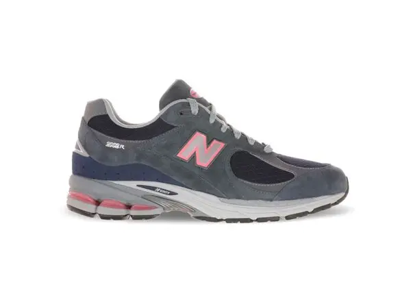 NEW BALANCE 2002r Athletic Sneakers - Graphite Double Bubble