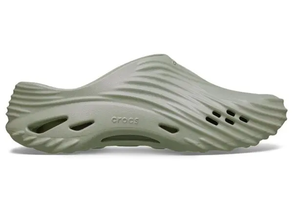 CROCS Echo Wave Clogs - Elephant