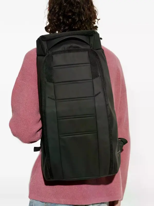 DB JOURNEY 30l Hugger Backpack - Black