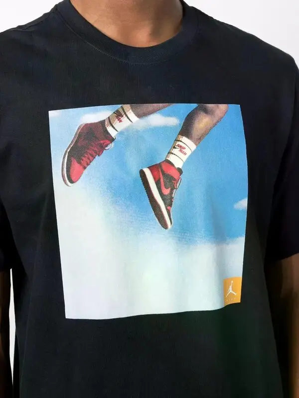 Nike Graphic-print Short-sleeved T-shirt