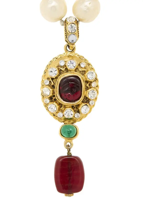 Chanel Gripoix Pendant Necklace