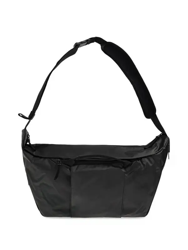 DB JOURNEY 24l Ramverk Pro Shoulder Bag - Black