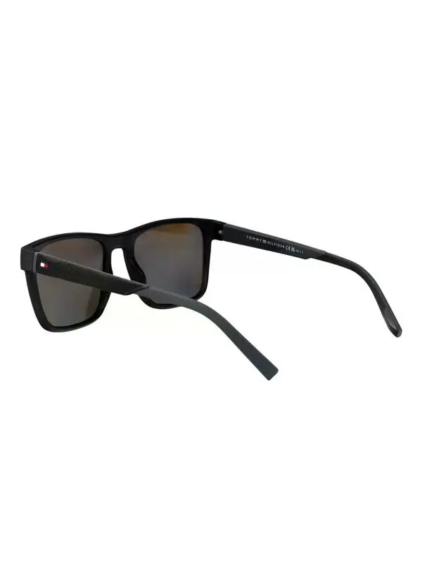 Tommy Hilfiger Wayfarer Sunglasses
