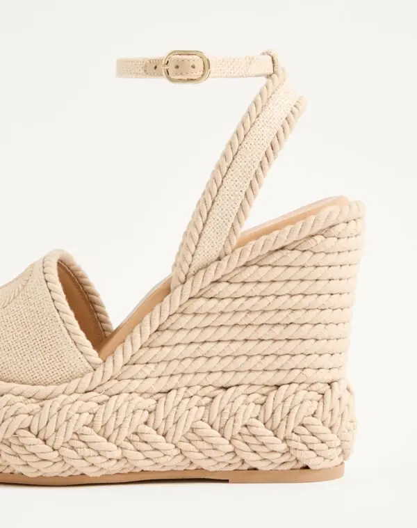 Valentino Garavani Vlogo Torchon Wedge Sandal 130mm - Ecru