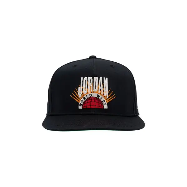 JORDAN Essentials Pro Structured Flat Bill Cap - Black