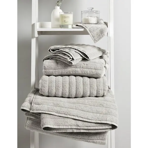 THE WHITE COMPANY Hydrocotton Towel - Pearl Grey