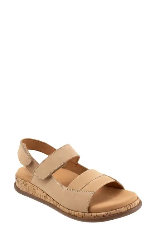 Trotters Gemini Slingback Wedge Sandal - Beige Nubuck