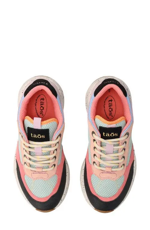 TAOS Advance Sneaker