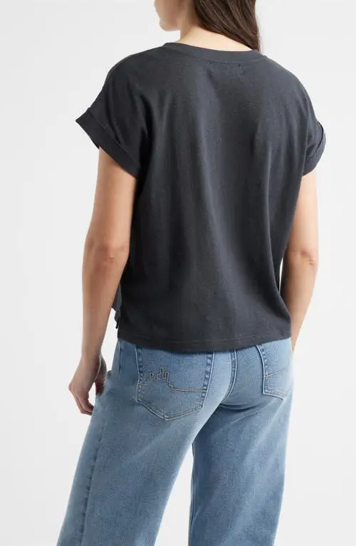 CITY BLUES V-neck Short Sleeve T-shirt - Black