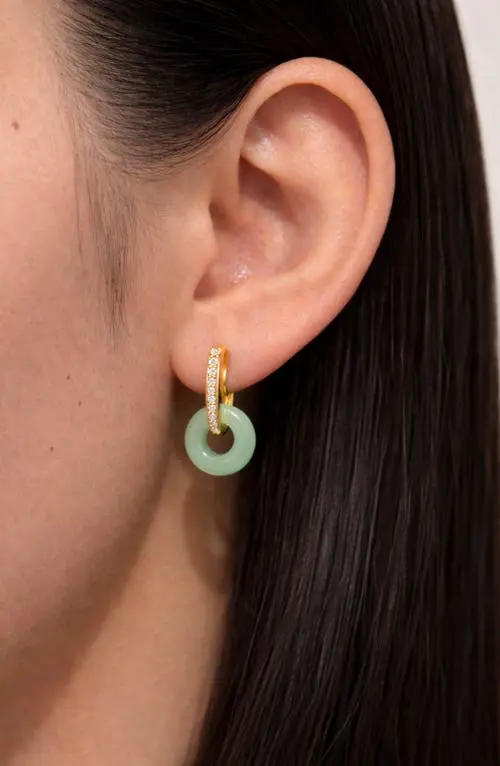 LA MENO Jade Disc Hoop Earrings - Gold