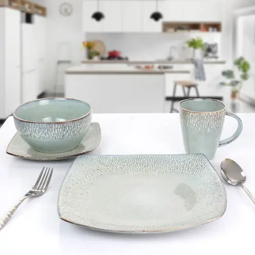 MERITAGE 16 Piece Stoneware Dinnerware Set Service For 4