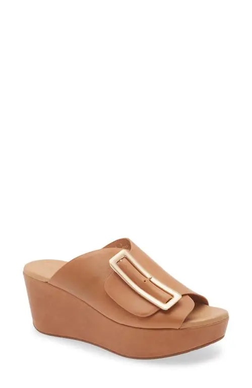 CHOCOLAT BLU Yasha Platform Wedge Sandal - Camel Leather