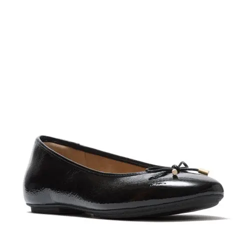 Fitflop Delicato Bow Textured Patent Leather Ballet Flats - Black