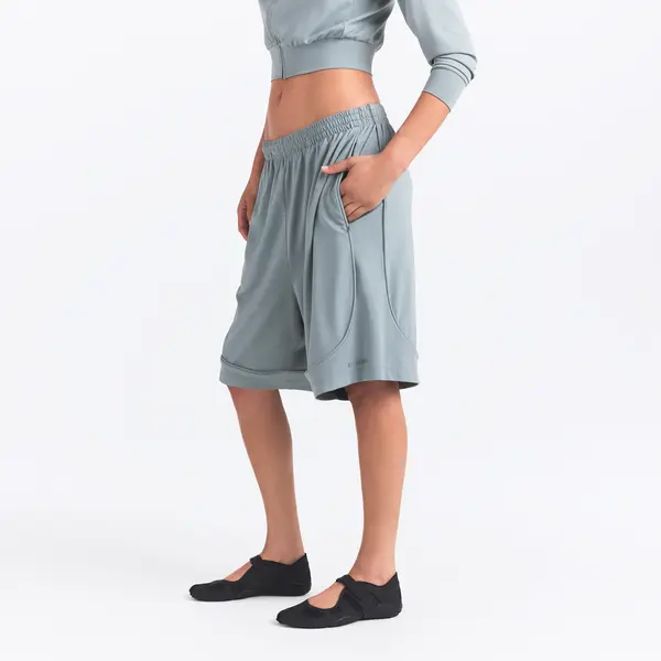 Nike Airy Relaxed Shorts