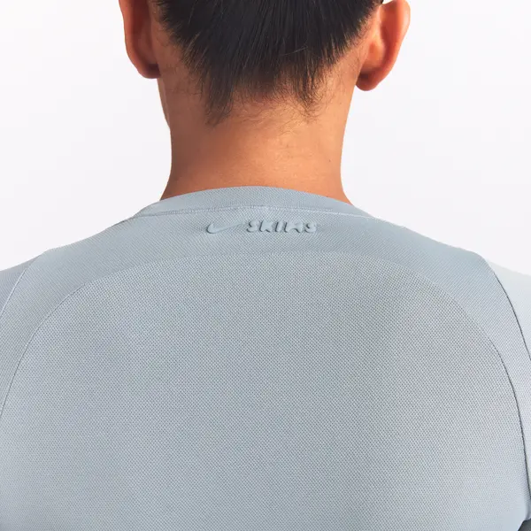 Nike Airy Long-sleeve Crew-neck Top - Blue