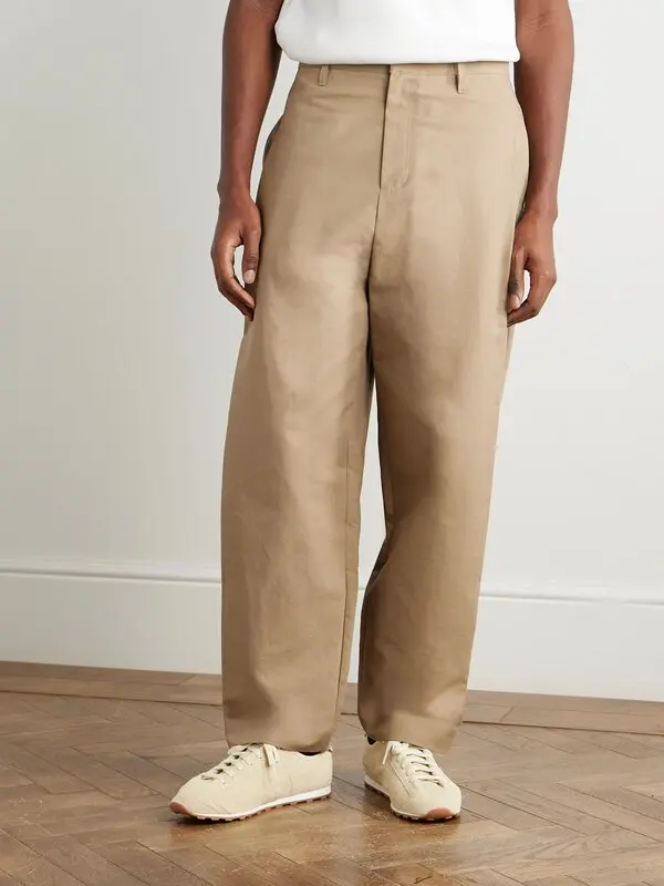 AMOMENTO Pleated Cotton Trousers