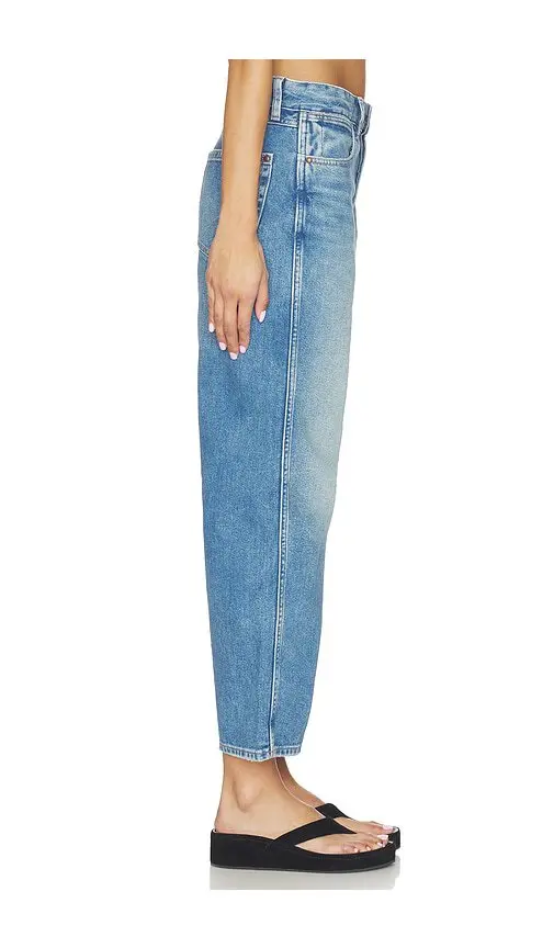 Madewell Darted Barrel Jeans