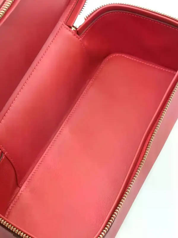 Hermès 2015 Bolide Secret Top-handle Tote - Red