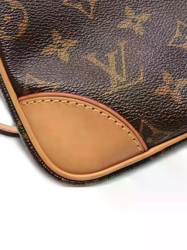 LOUIS VUITTON 2010 Trocadero 27 Monogram Shoulder Bag