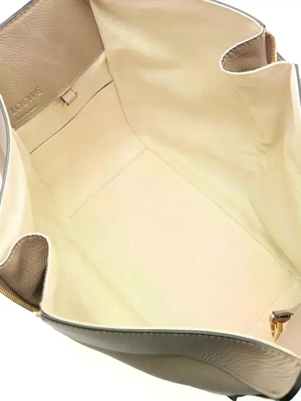 Loewe 2010s Small Hammock Leather Handbag