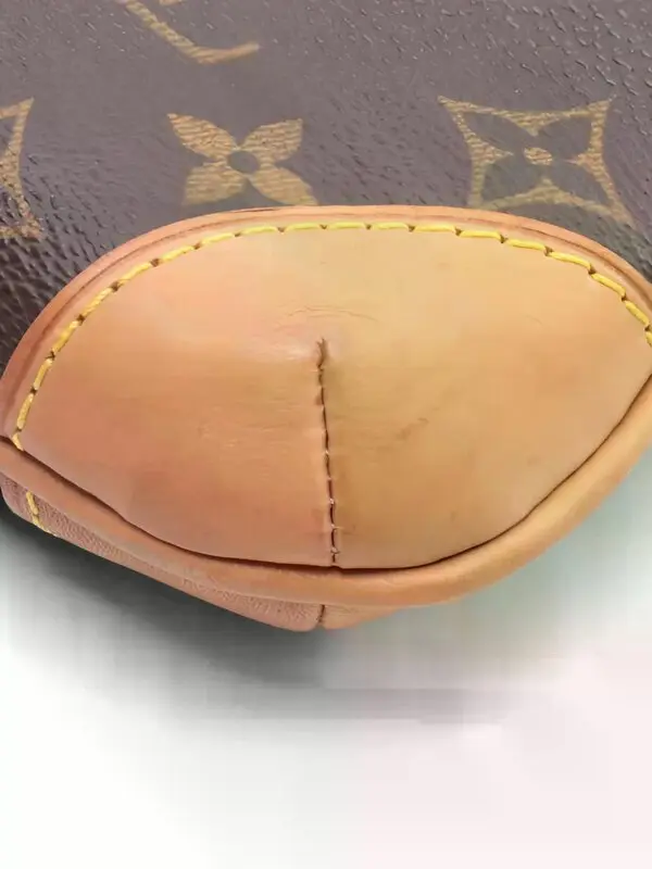 LOUIS VUITTON 2004 Kusan Gm Monogram Shoulder Bag - Brown