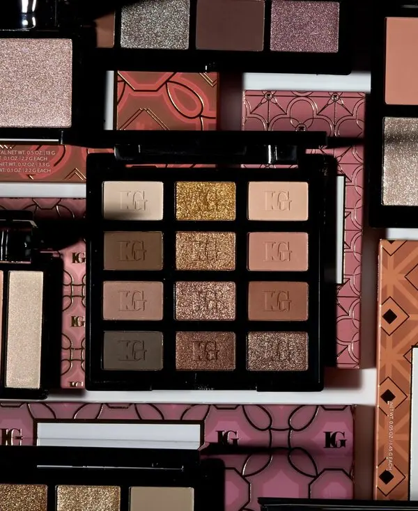 Laura Geller Beauty Nude Attitude Shift Into Neutral 12 Multi-finish Eyeshadows