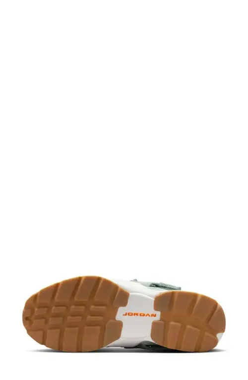 JORDAN Trunner Lx Sneaker
