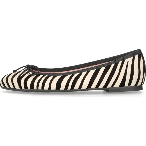 Pretty Ballerinas Zebra Ballet Flat - White