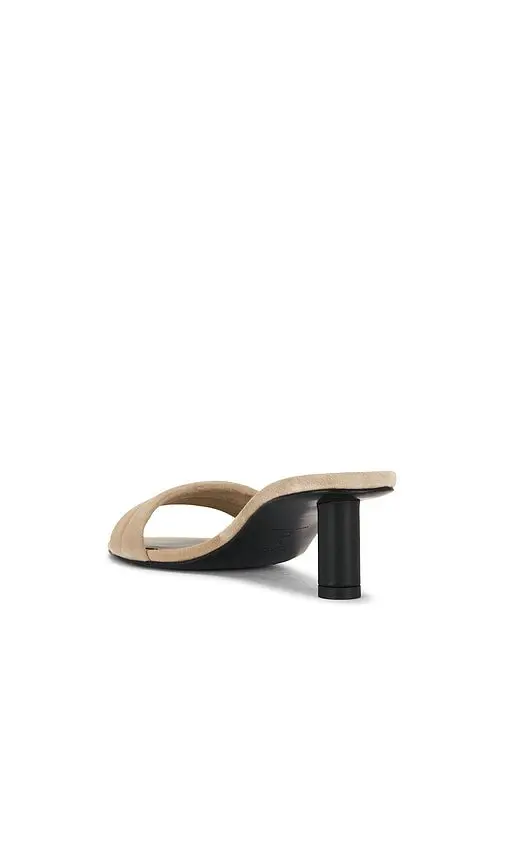 ST. AGNI Suede Stitch Detail Heel