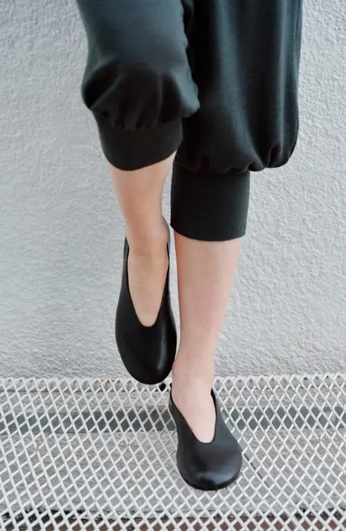 VAGABOND SHOEMAKERS Aleya Ballet Flat - Black