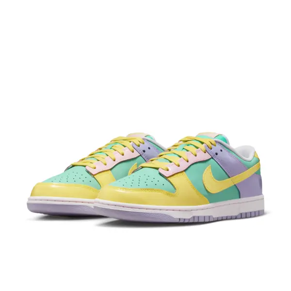 Nike Dunk Low Retro Sneakers - Green
