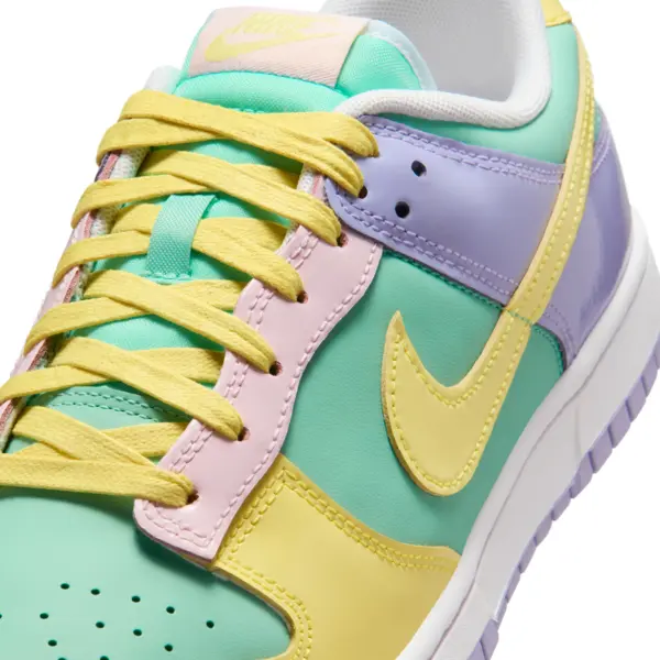 Nike Dunk Low Retro Sneakers - Green