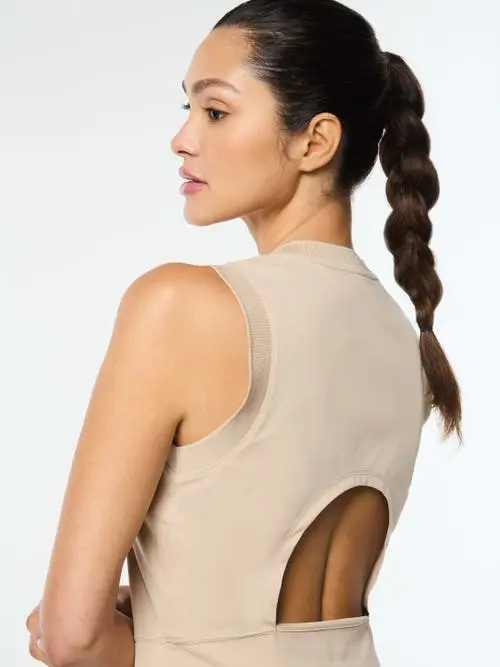 SERGIO TACCHINI Noemi Cropped V-neck Tank Top - Humus