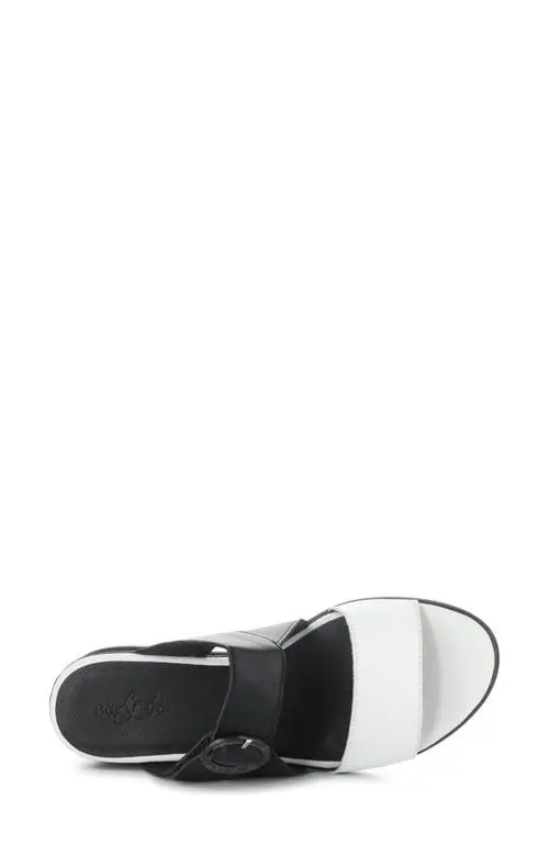 BOS. & CO. Asha Wedge Sandal - White/black