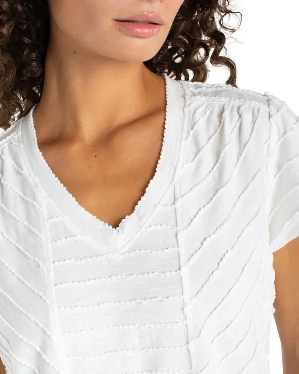 LIVERPOOL Short Sleeve V-neck Knit Top