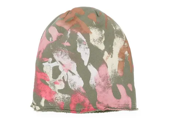 SKYLRK Fleece Beanie - Cherry Camo