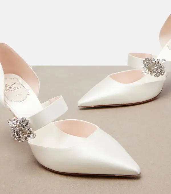 ROGER VIVIER Mini Bouquet" Embellished Satin Pumps - White