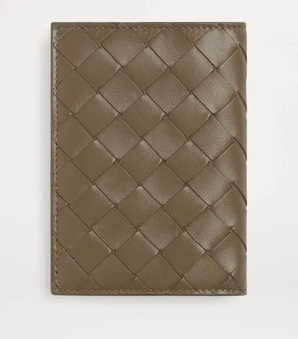 Bottega Veneta Leather Intrecciato Passport Holder - Brown
