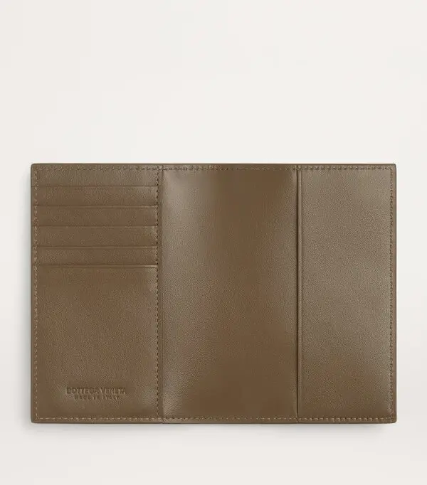 Bottega Veneta Leather Intrecciato Passport Holder - Brown